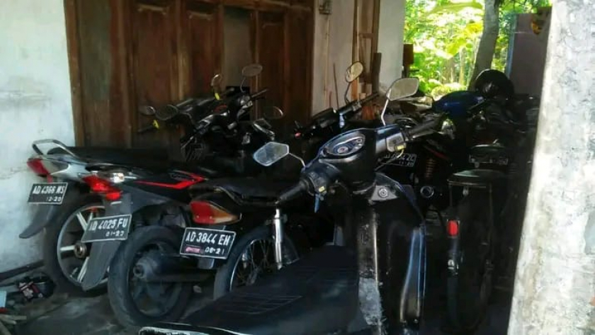 Bengkel Motor