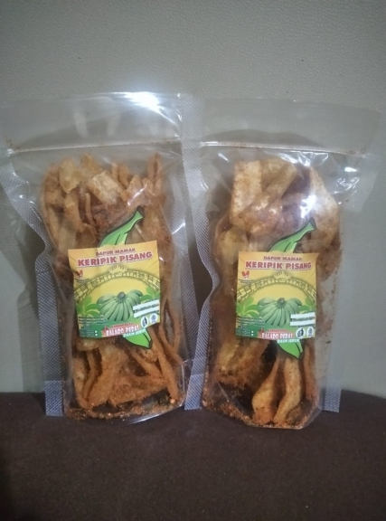 KERIPIK PISANG DAPUR MAMAK SNACK RASA PEDAS DAUN JERUK