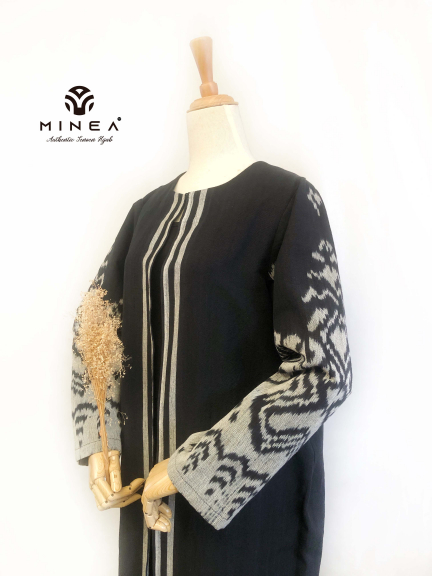 MineaOuter Tenun Troso Zaina