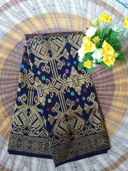Kain Tenun Tradisional Lombok